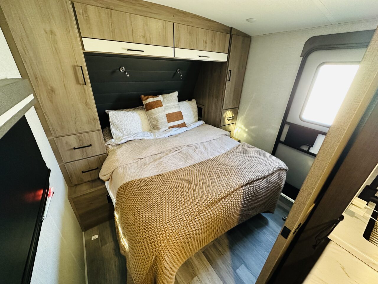 Dog-Friendly RV Destinations, Propane Vs. Electric Fridges, Mattress ...