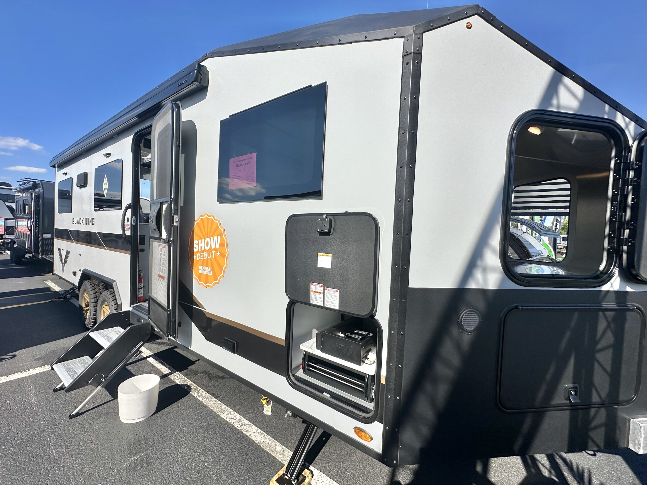 InTech Black Wing 2 Pic 2 - The RV Atlas